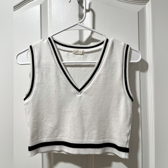 debut | Tops | Preppy Crop Top | Poshmark